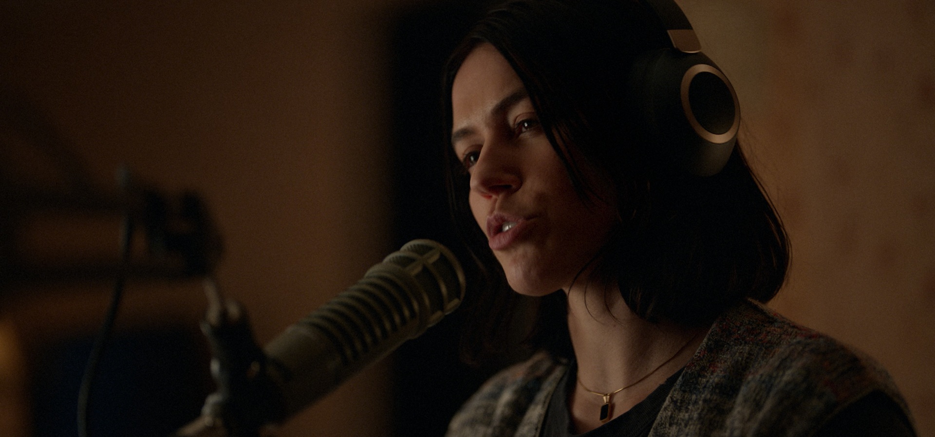 Undertone (2026) Trailer 1 4K DTS-HD MA and AC3 5.1 - The Digital Theater